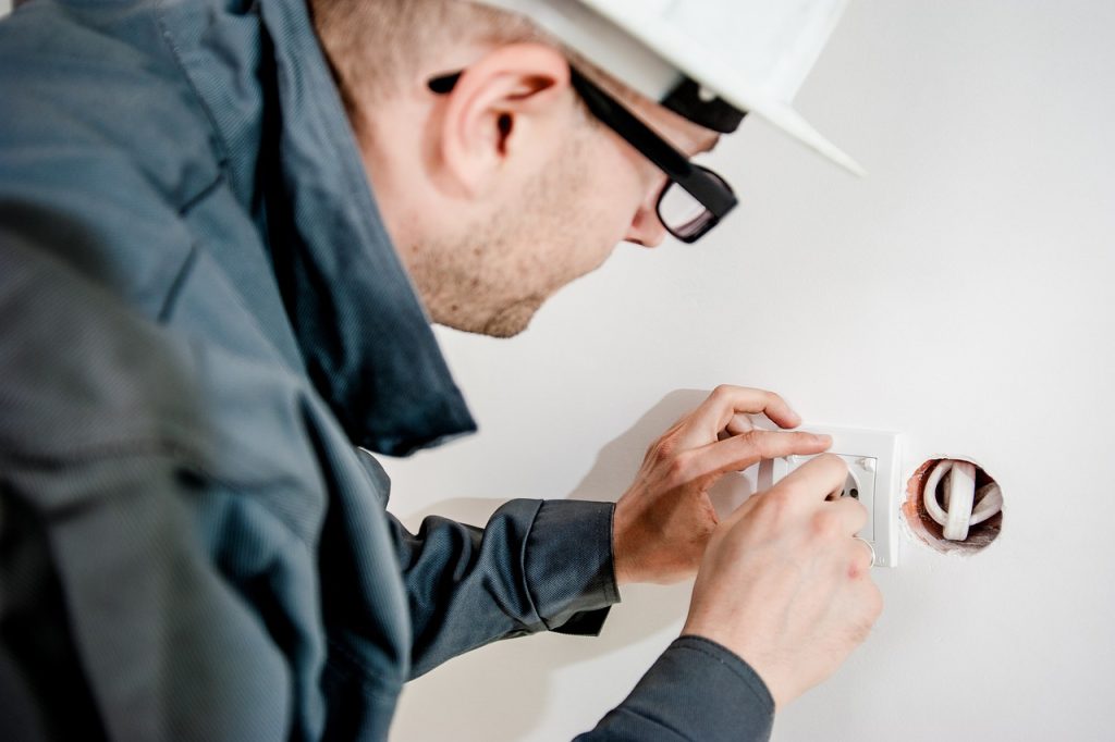 5 Common Electrical Code Violations and How to Fix Them - ElectroBoy